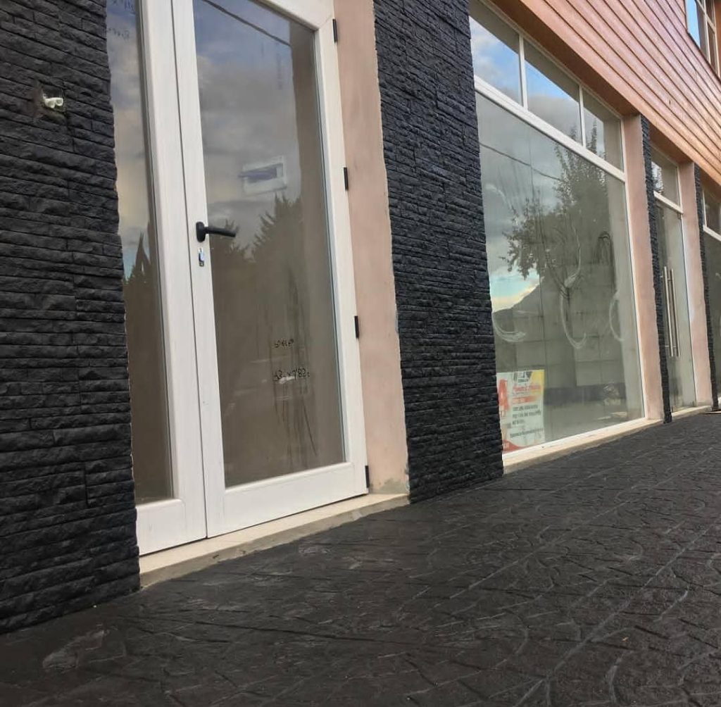 Baldosa de Concreto Piedra Montana Crema 12 X 50